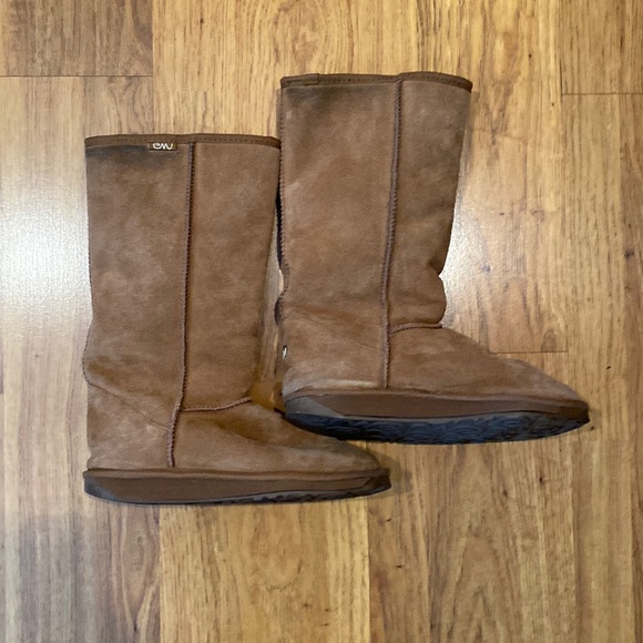 Emu | Shoes | Emu Sheepskin Bront Hi Boot In Tan | Poshmark